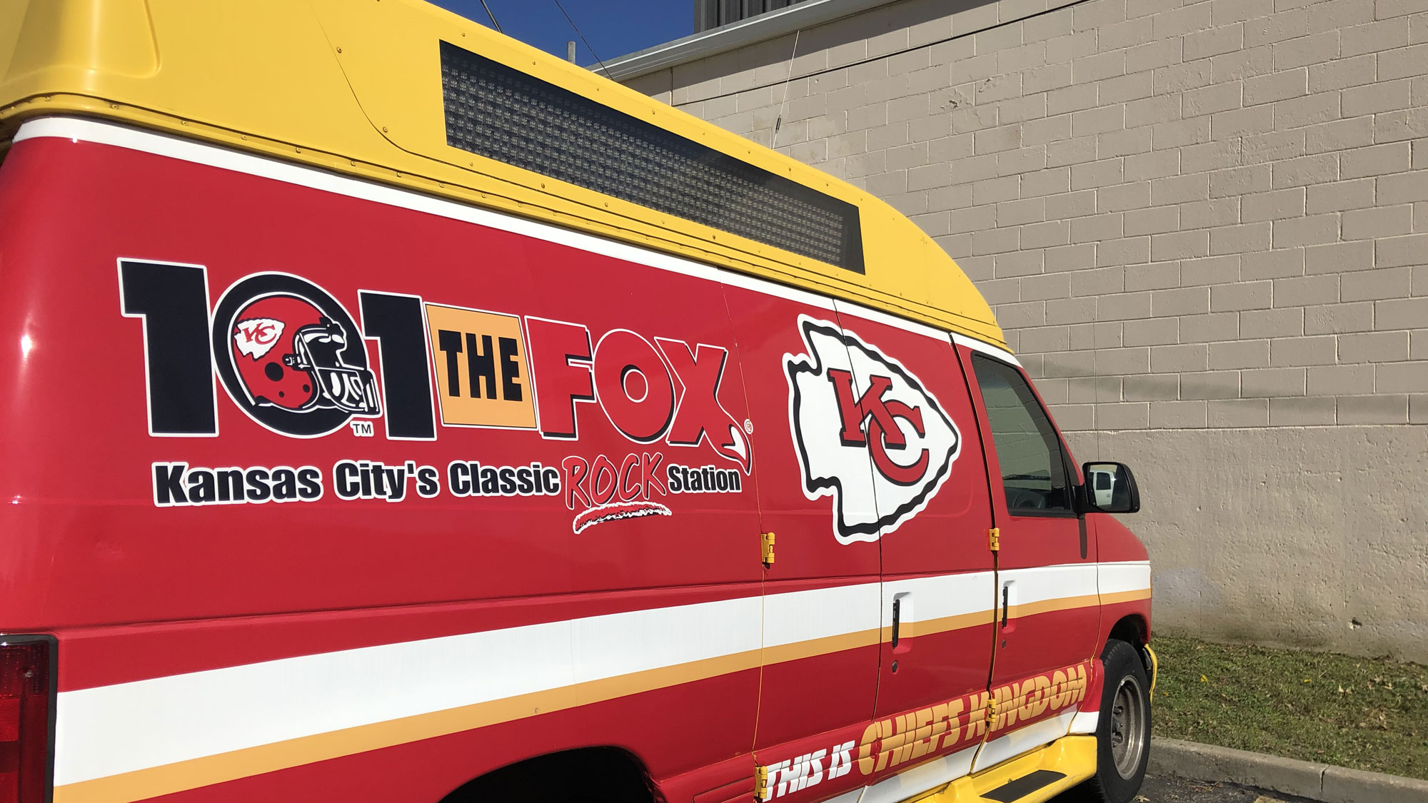 Ford Econoline 101 The Fox - Santa Fe Auto Sound